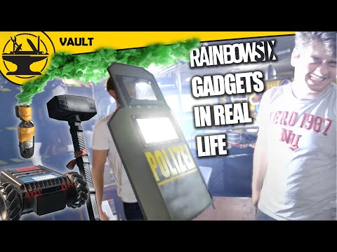 Rainbow Six Siege Weapons in Real Life! (Hacksmith Vault #4)