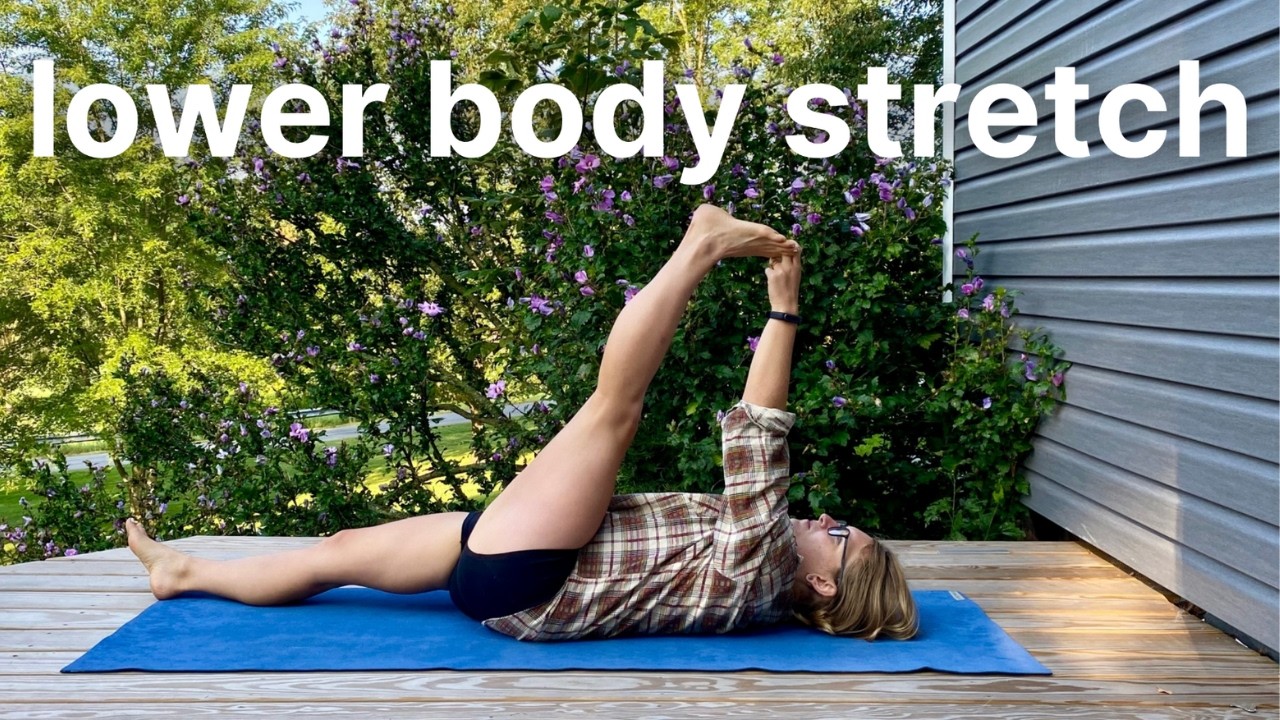 Lower Body Yoga Stretch - 15 Minute Flow For Hips, IT Bands, and ...