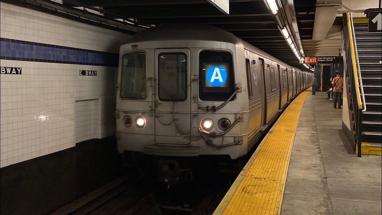 NYC | Brooklyn-bound R46 A train at East Broadway - YouTube