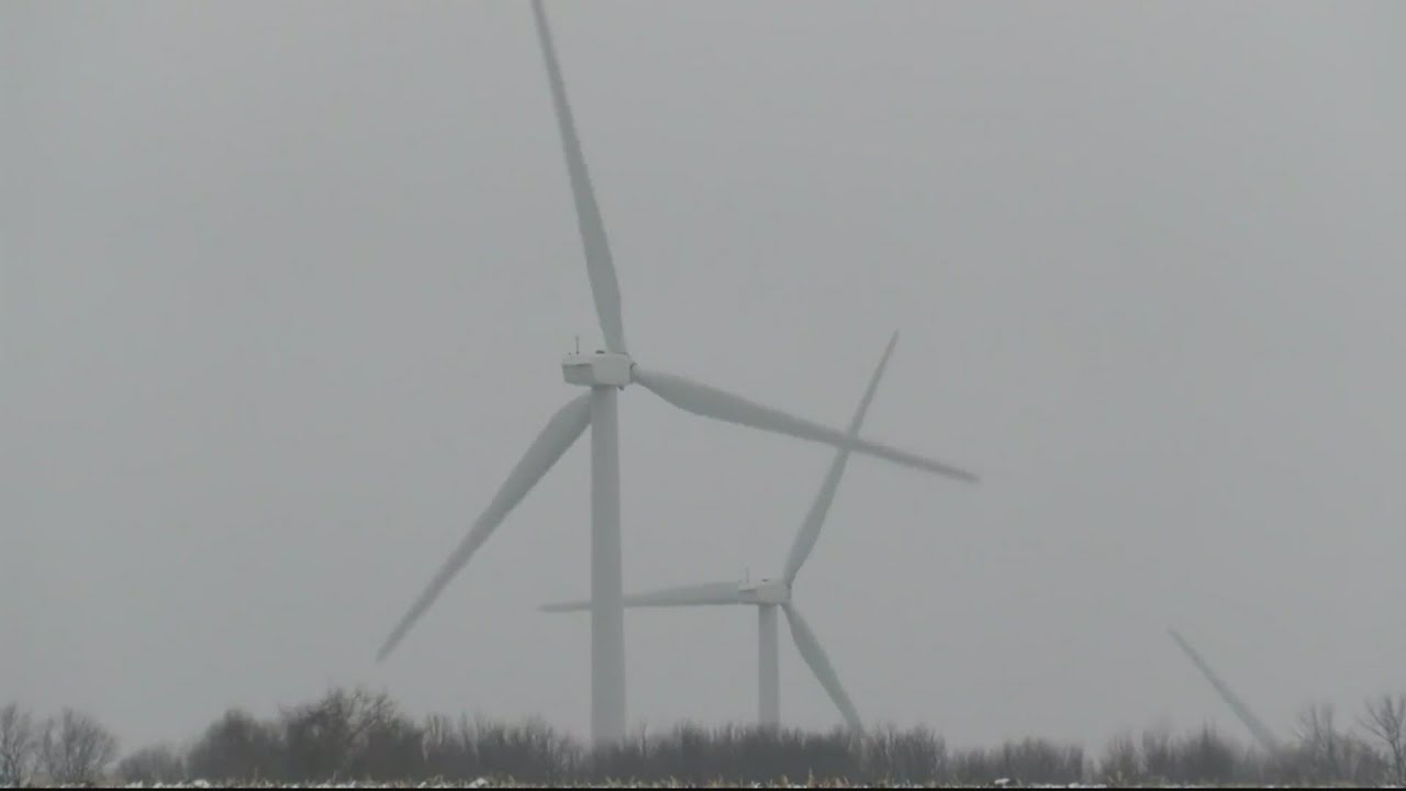 Tension over wind turbines fills Carroll County, Ark. meeting - YouTube