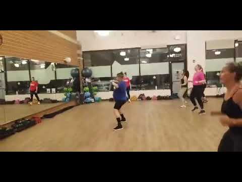 MixxedFit Instructor Linnis 🔥 first MixxedFit event - YouTube