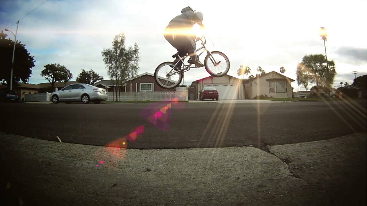 GoPro 60 FPS Super Slow motion with twixtor bmx - YouTube