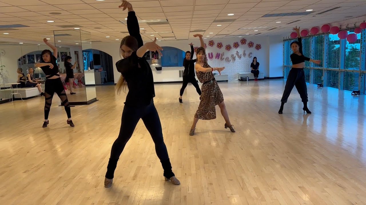 Design & Style Ballroom Dance Class at DC DanceSport Academy - YouTube