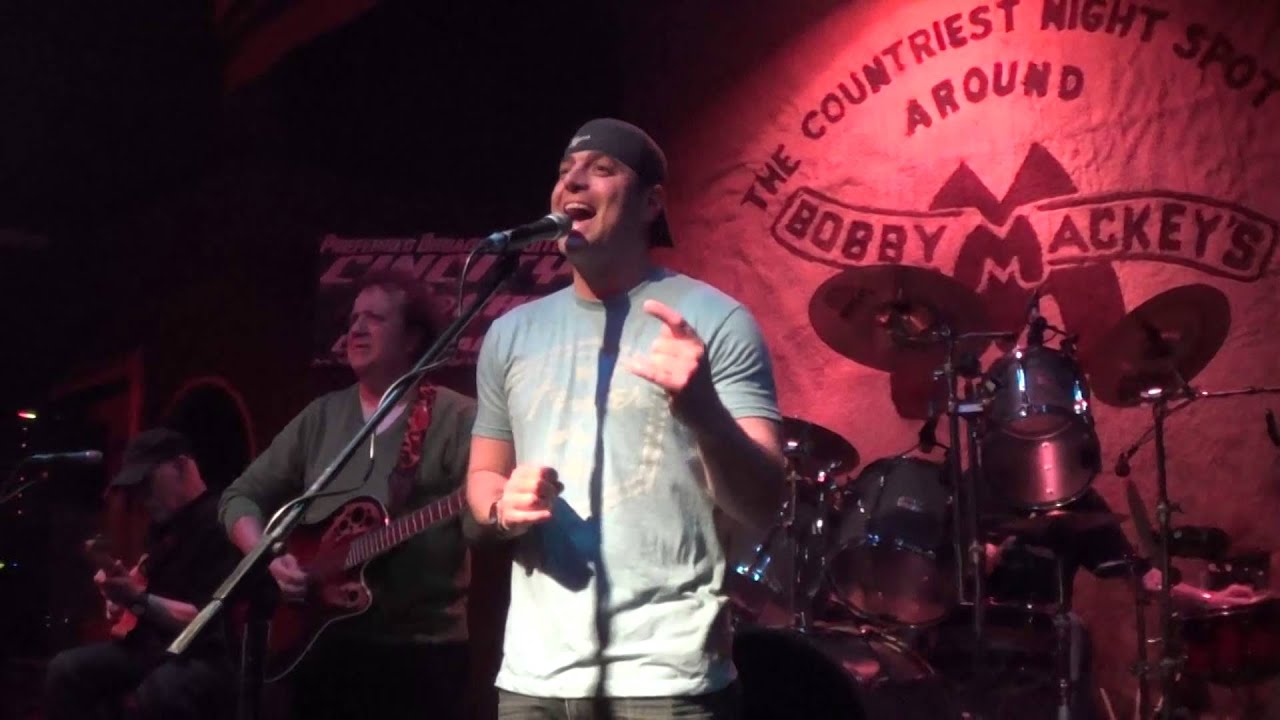 Adam Clements - You Look So Good In Love. - YouTube