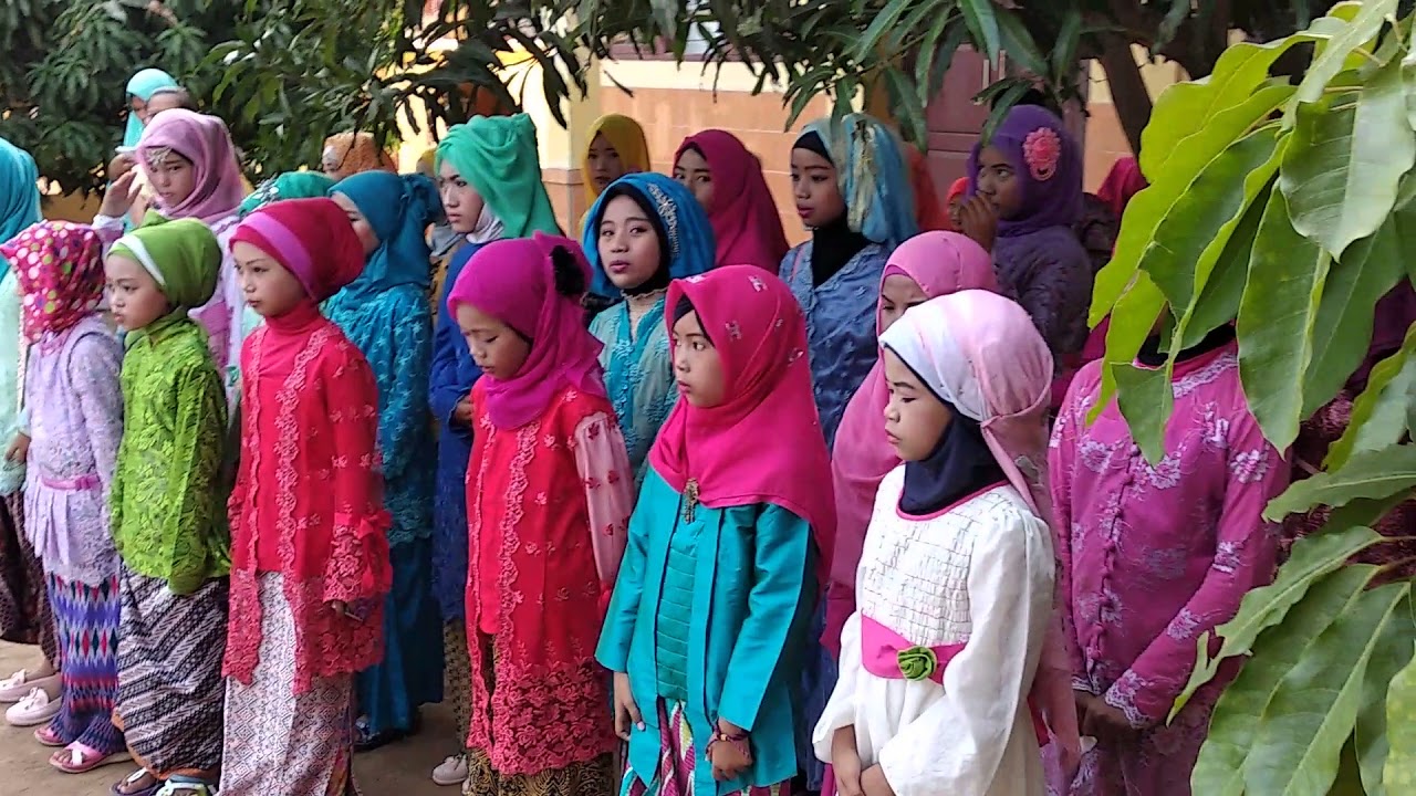 Upacara Kartini SD Kamalaka kota serang - YouTube