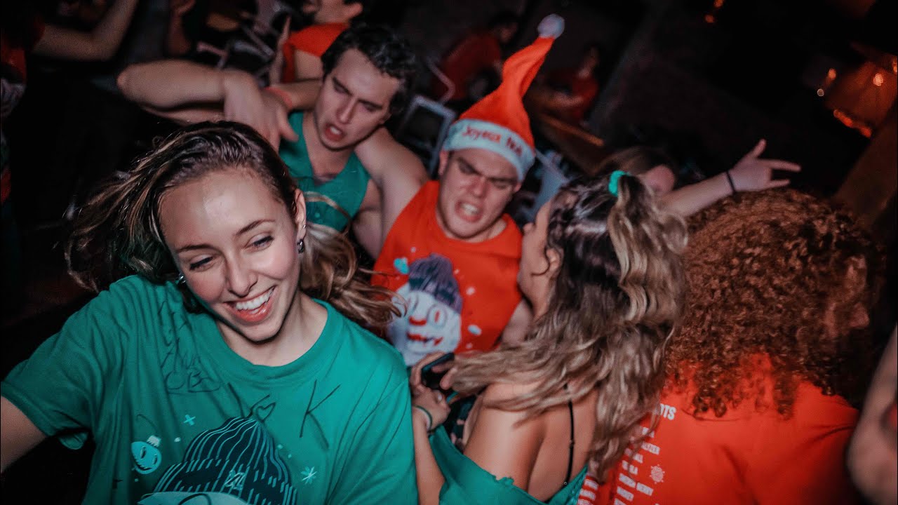 12 Barz Bishop's University Bar Crawl (Fully Sent) - YouTube