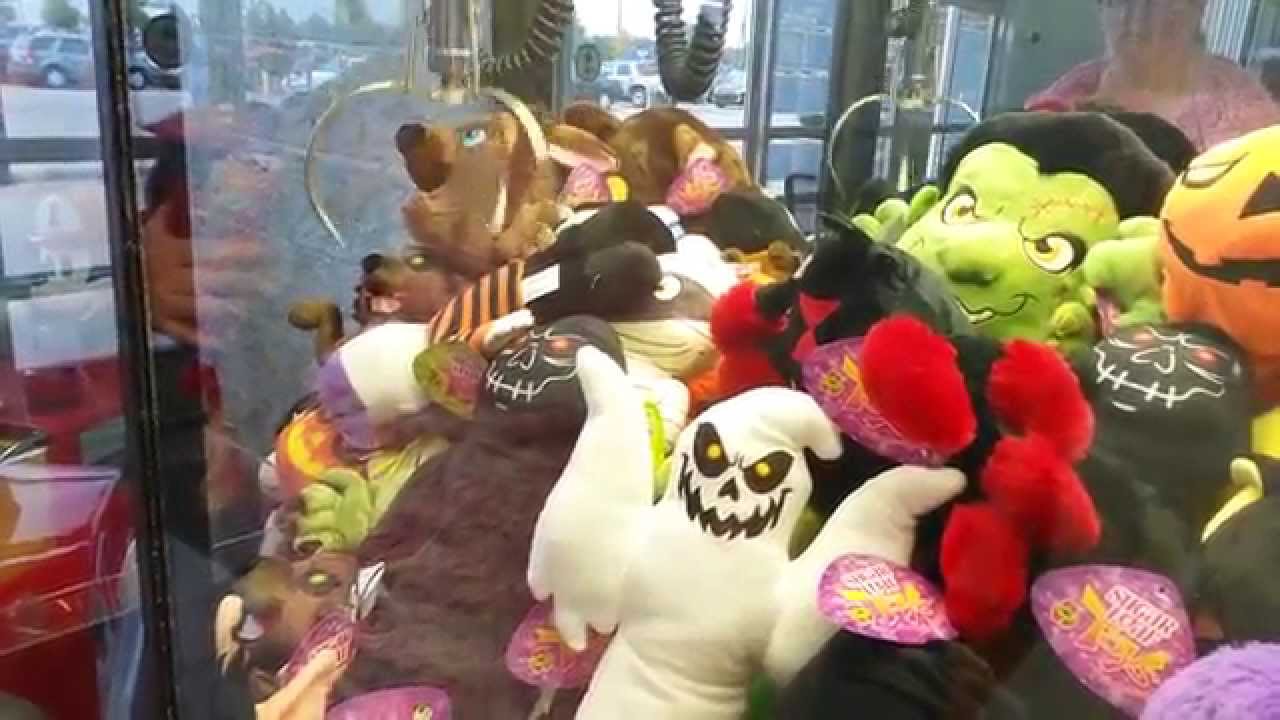 Sweet Halloween Claw Machine Wins - Ghostbusters Domo! - YouTube