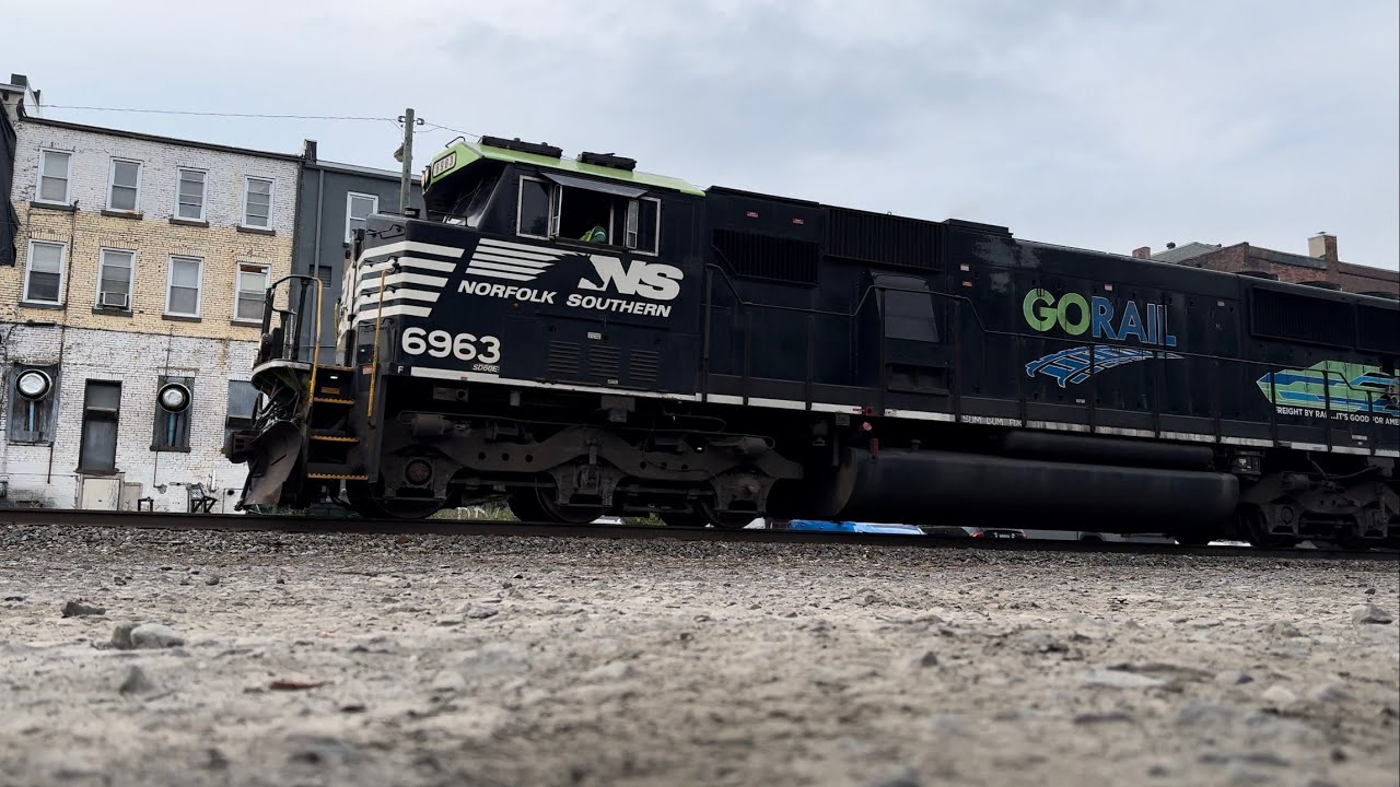 NS 6963 “Go Rail” Leads Manifest NS 309 - YouTube