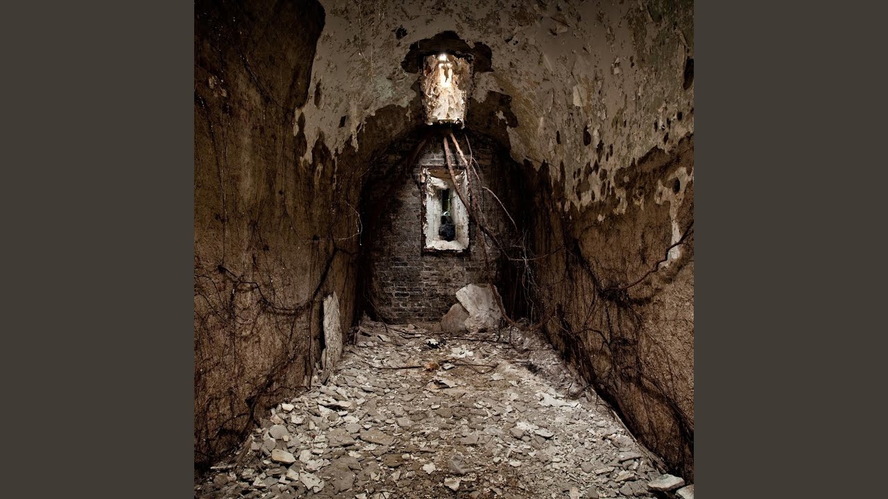 Cephalophore - YouTube