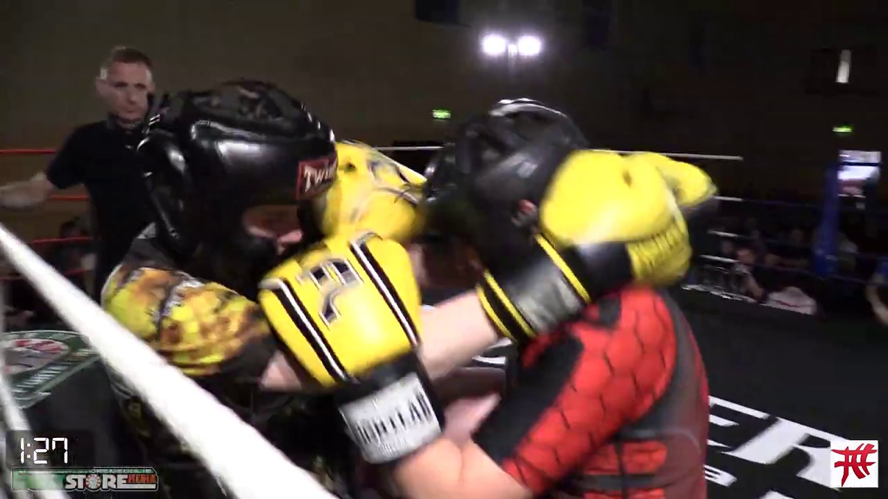Amelia Nowak vs Leah Bennet - Fight Club Circus 2 - YouTube