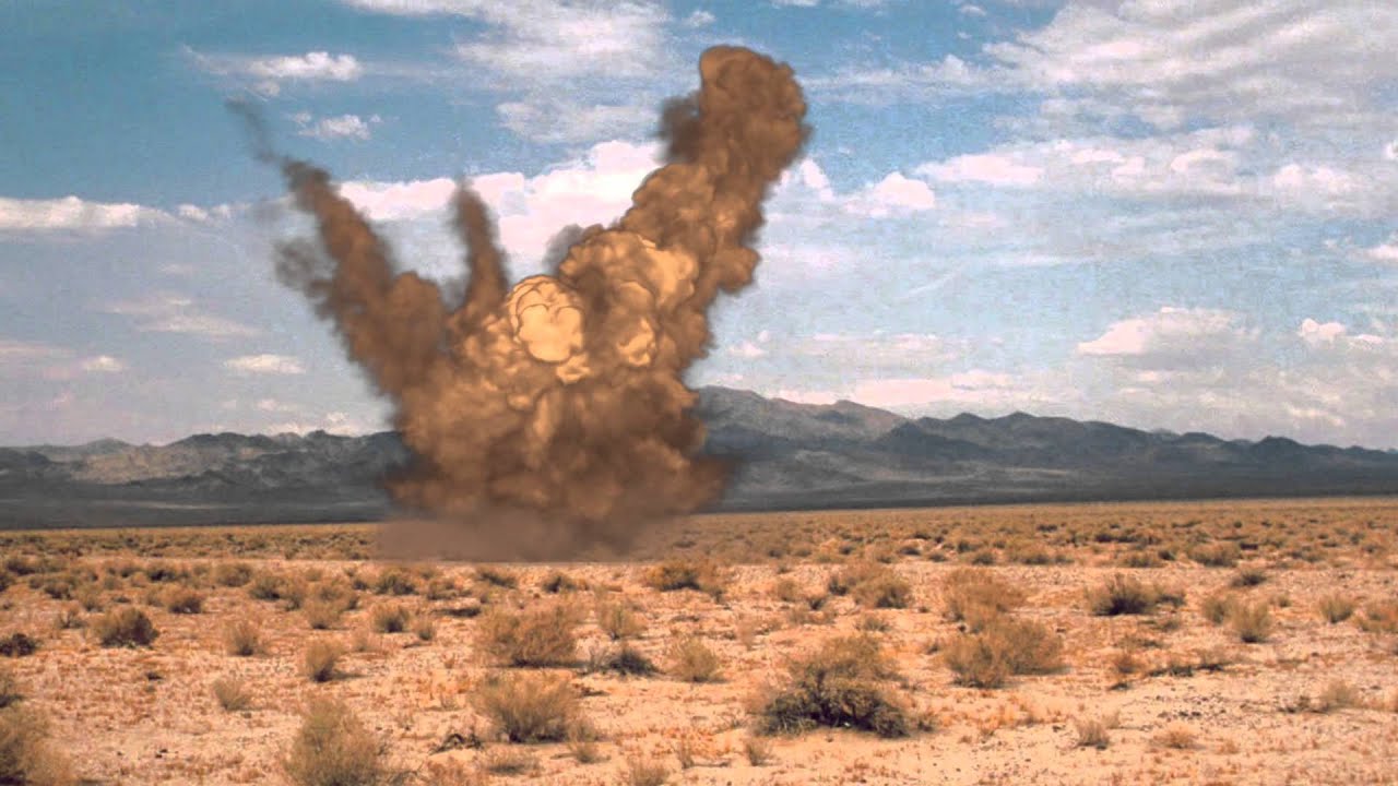 FumeFX Desert Explosion Test - YouTube