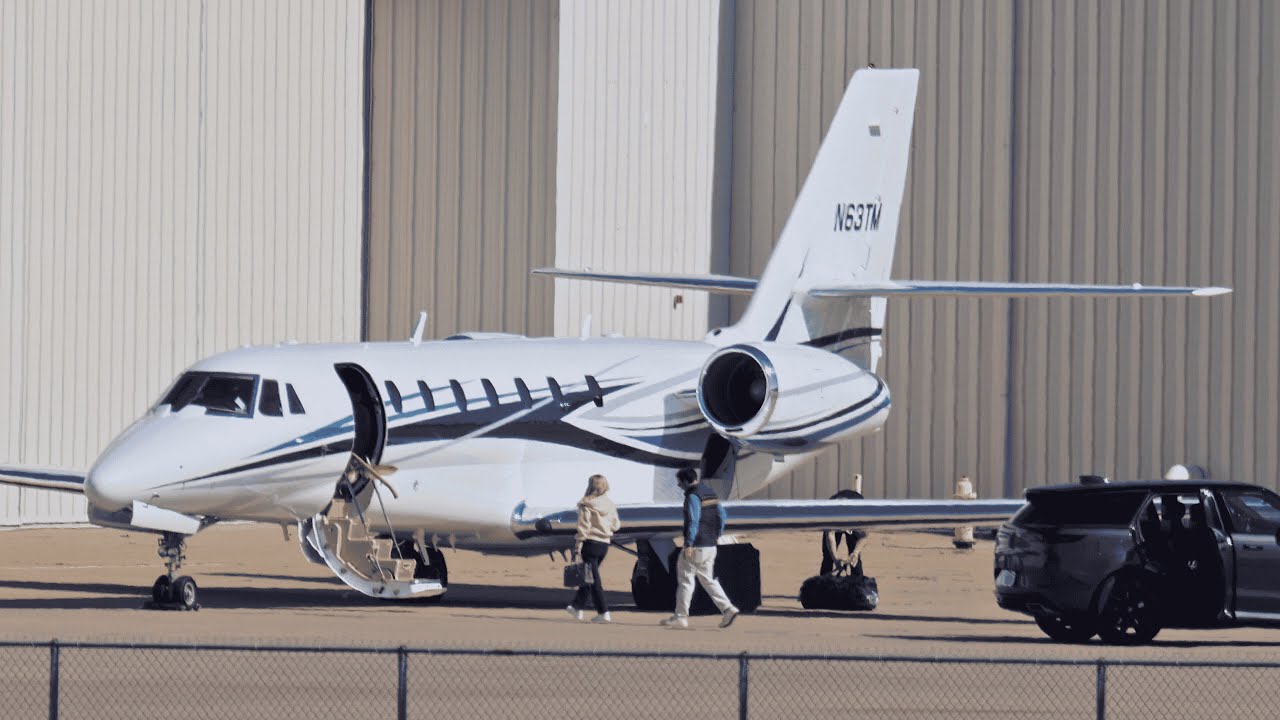 Cessna Citation Sovereign 680 Departs - LOOK WHO'S TAKING A HARRISON ...