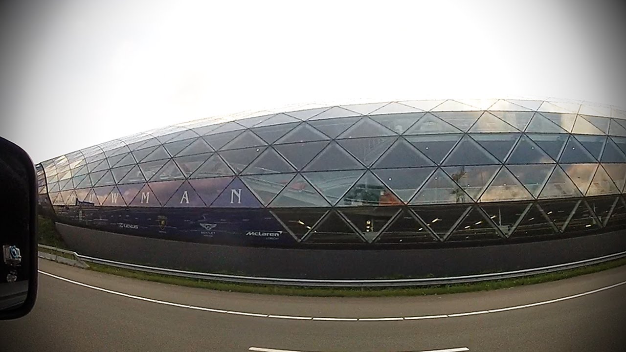 THE WALL & Louwman Utrecht - Highway view HD - Pink Floyd - YouTube