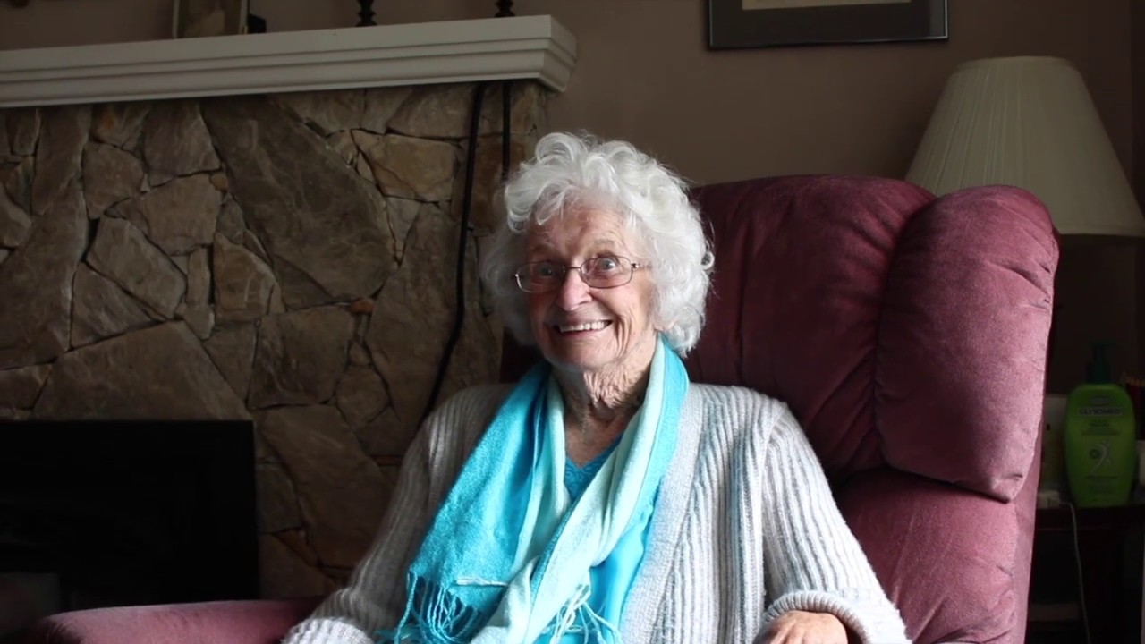 Saying goodbye to waving Granny - YouTube