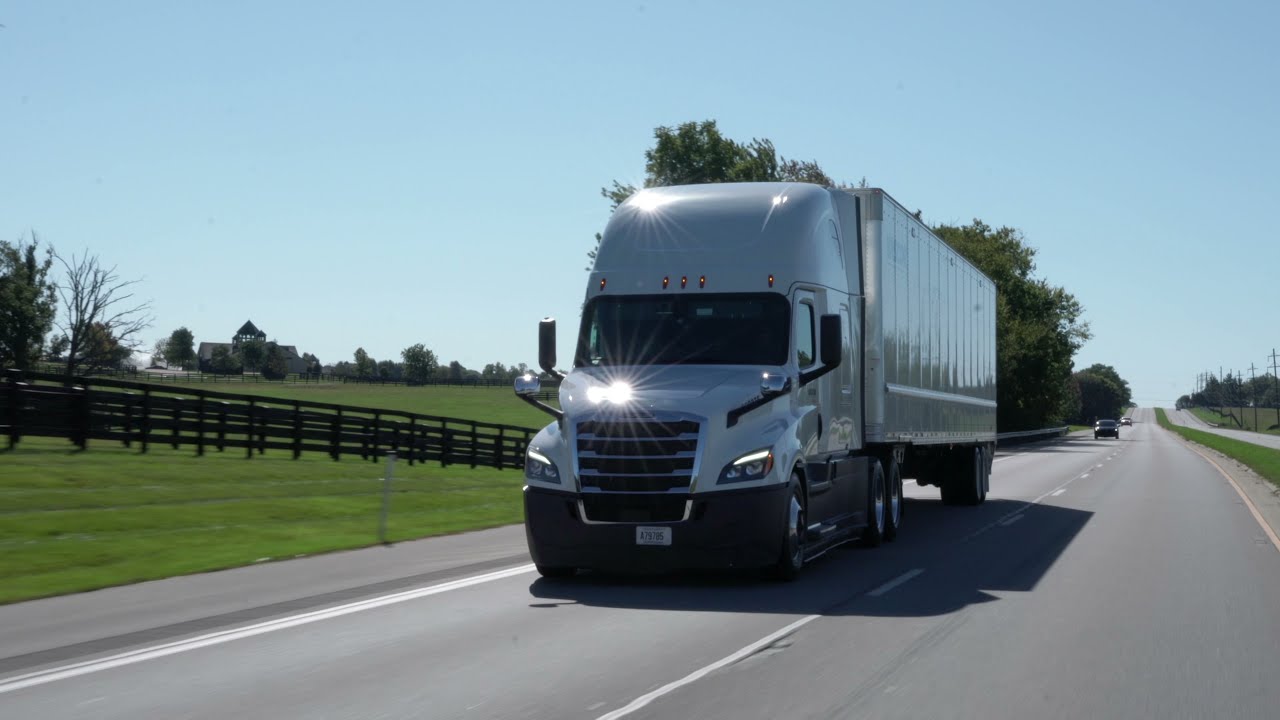 Vascor Transport: Truck Cruising Down the Highway - YouTube