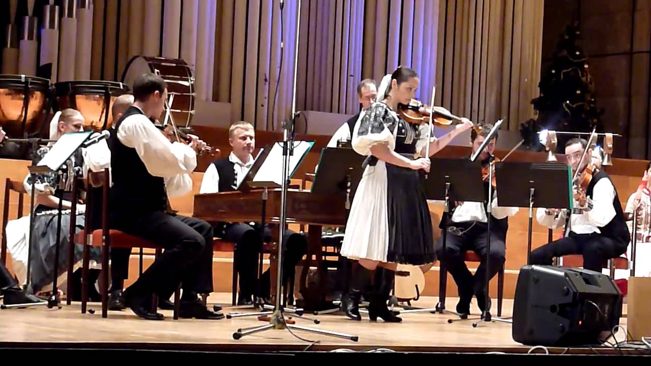 SĽUK, Vianočný koncert, 20.12.2010, P.Zagar: Credo - YouTube