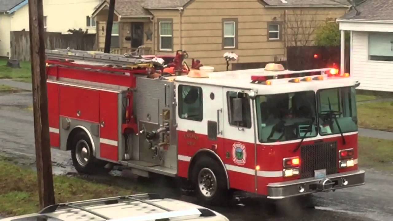 Chehalis fire department to the rescue 12-17-15 - YouTube
