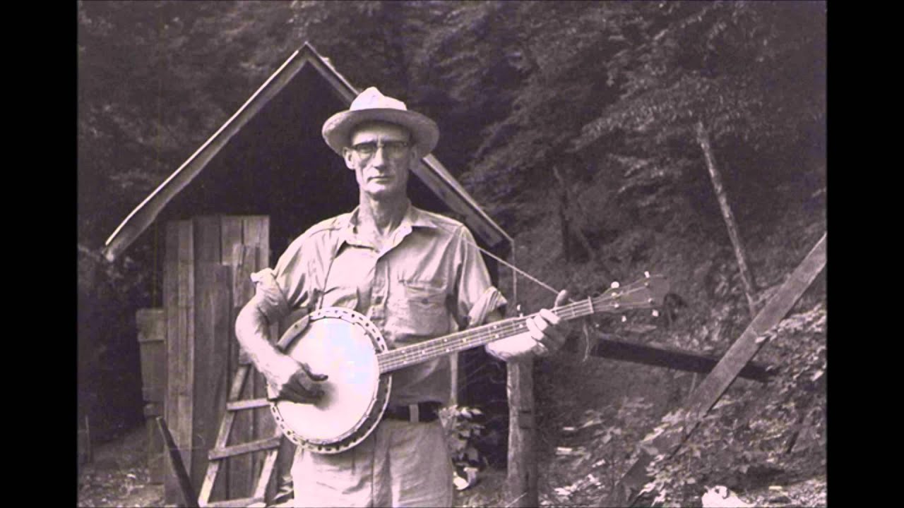 Roscoe Holcomb-Cripple Creek (Old Time Banjo) - YouTube