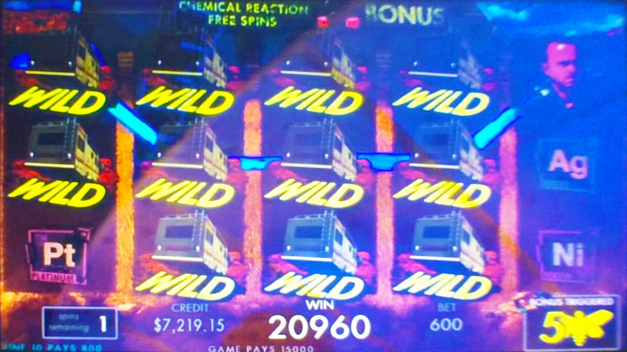 ++NEW Breaking Bad slot machine, G2E 2015, IGT - YouTube