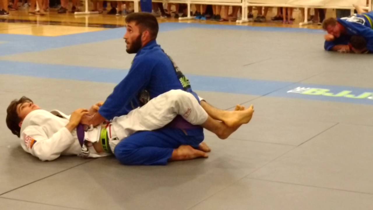 Tyson Antillon vs Spencer Nolan - YouTube