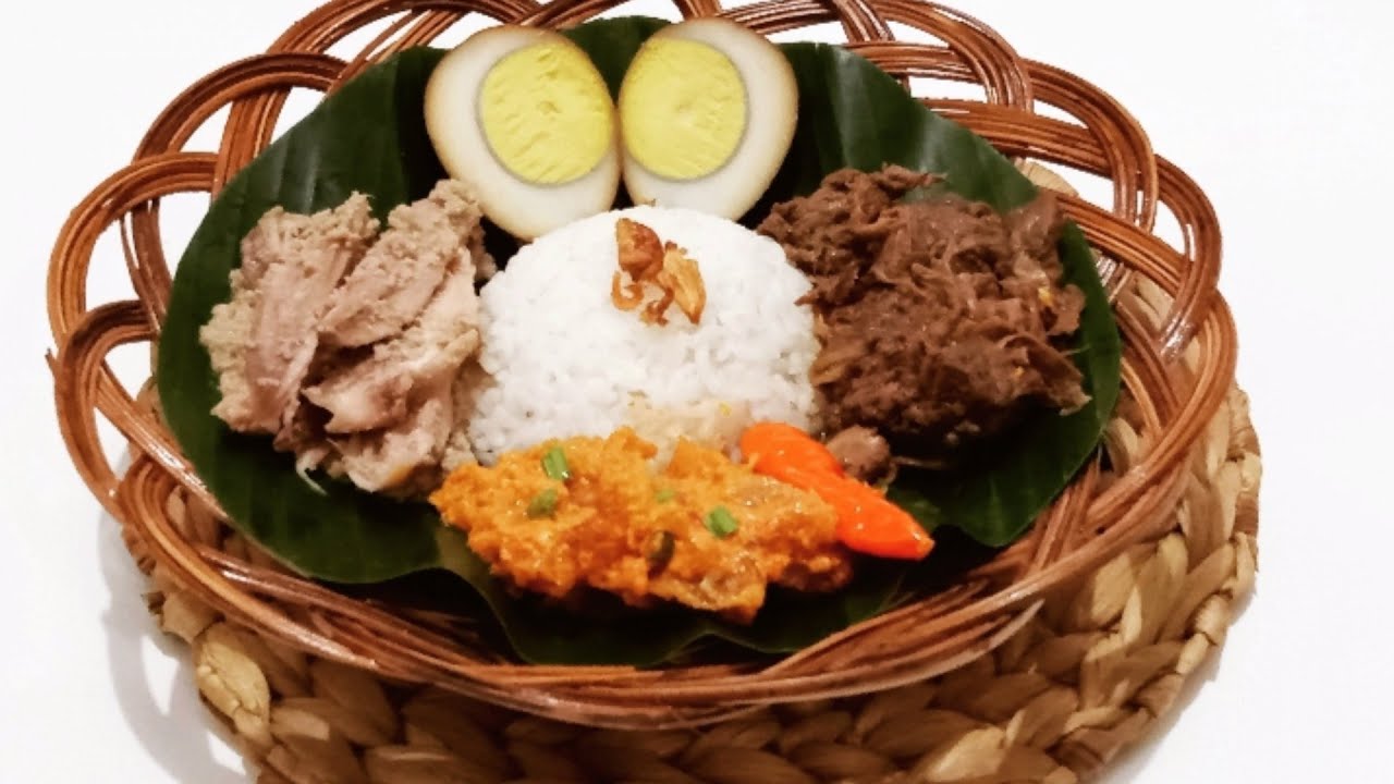 Boiled young jackfruit with palm sugar and coconut milk ll Nasi gudeg ...