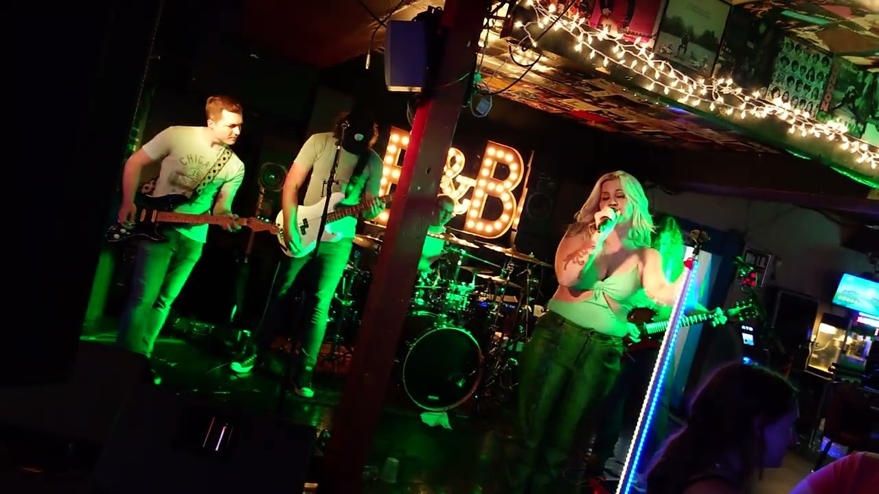 5-14-2022 Miss Jacque at the Belle and the Bear - YouTube