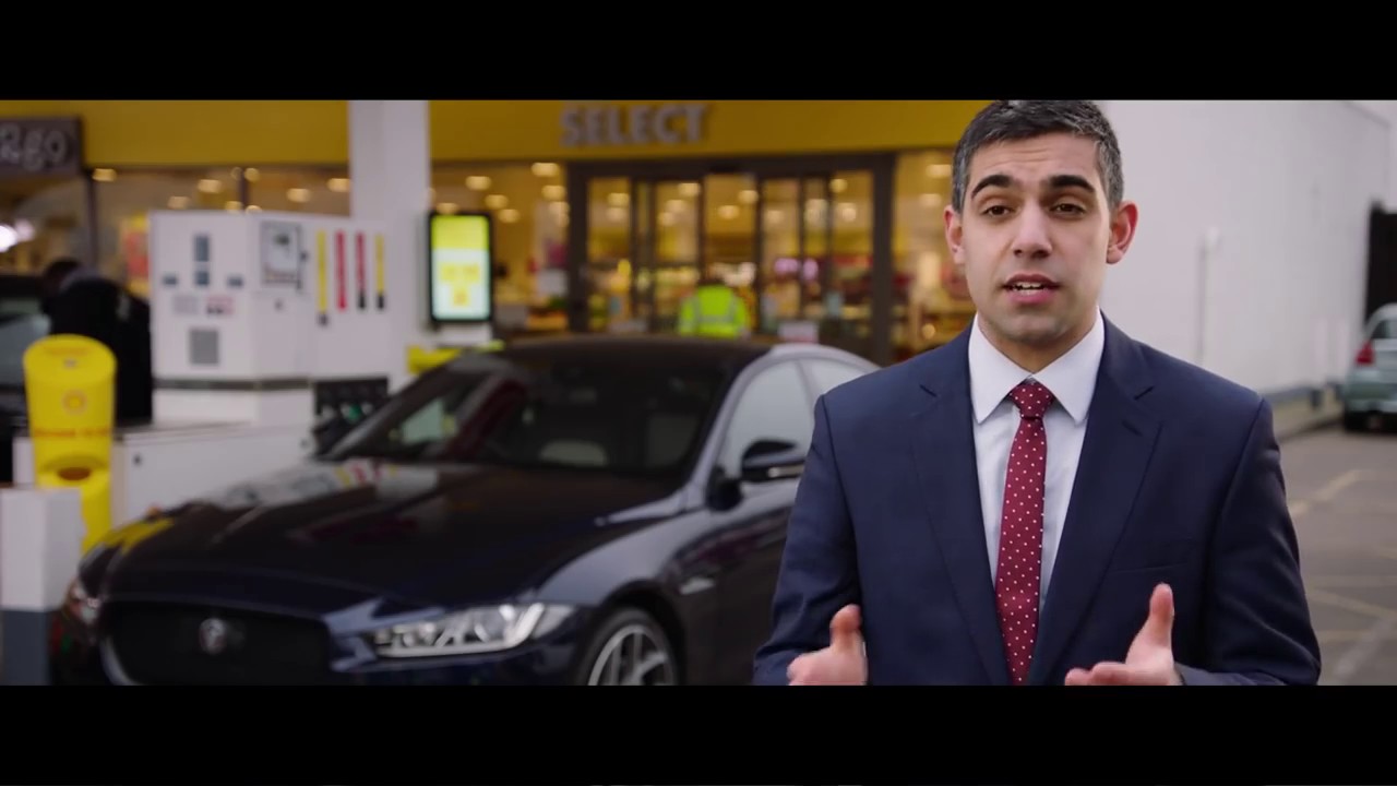 Jaguar and Shell develop world first in-car cashless fuel payment - YouTube