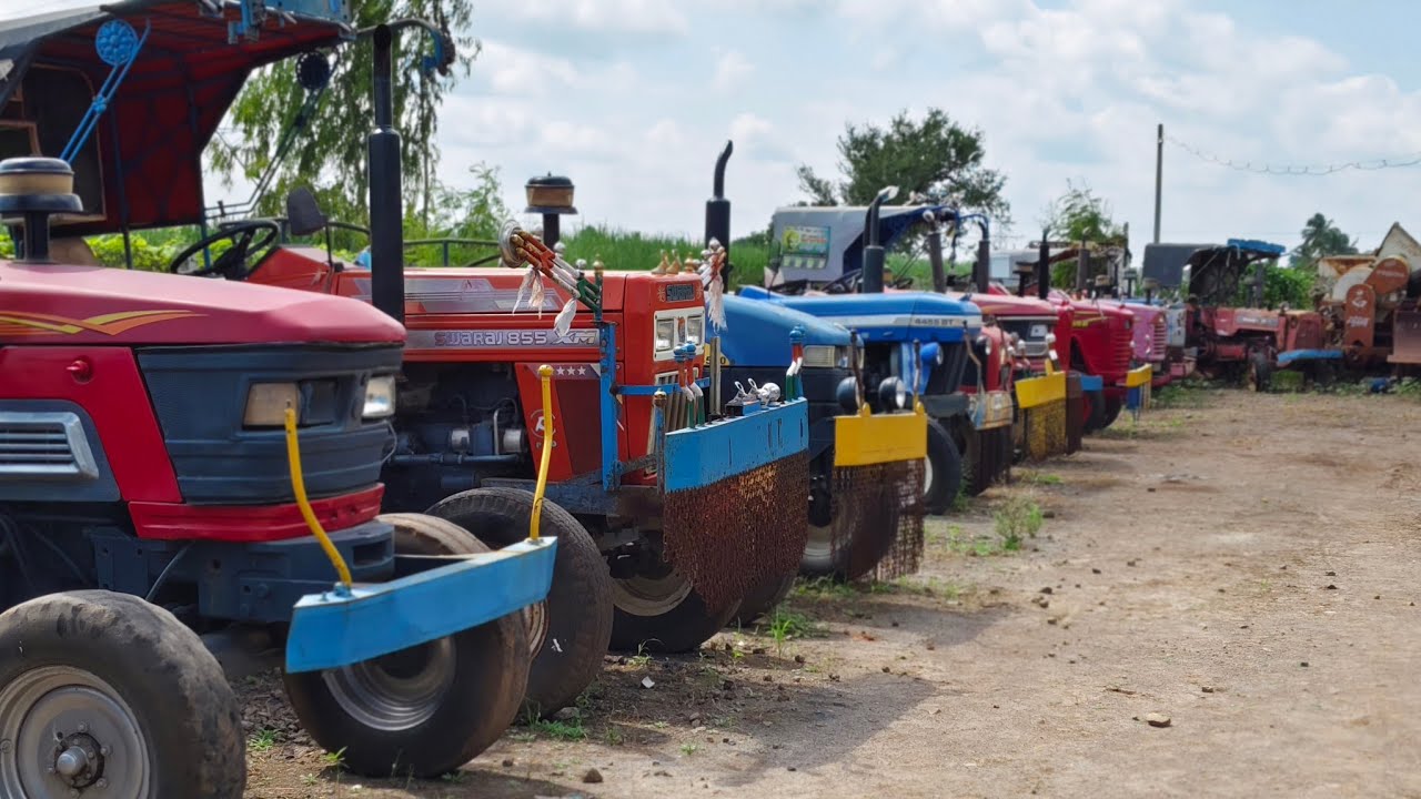 Secend Hand Tractor Showroom Harugeri Cross / Cheap And Best Tractors # ...