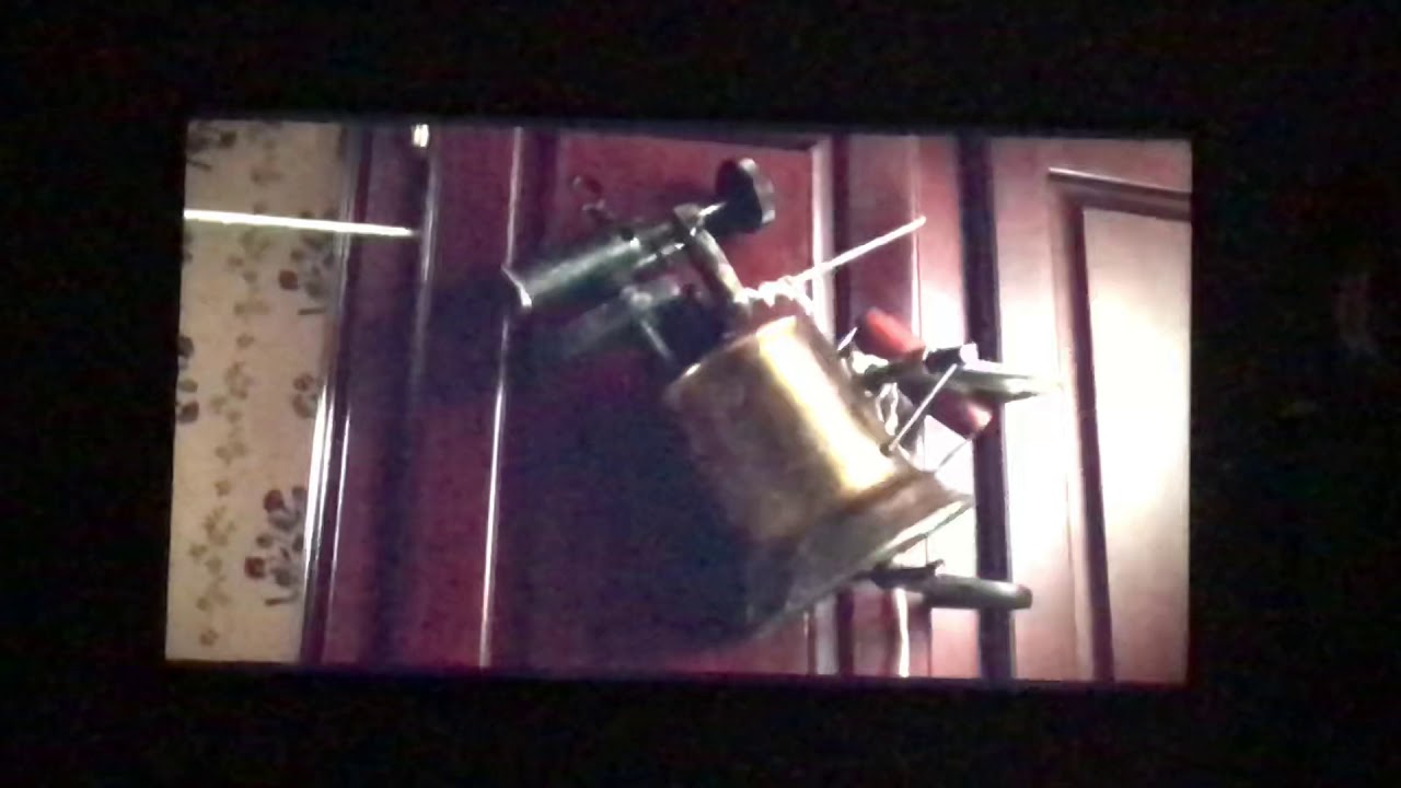 Home alone Harry’s head was on fire - YouTube