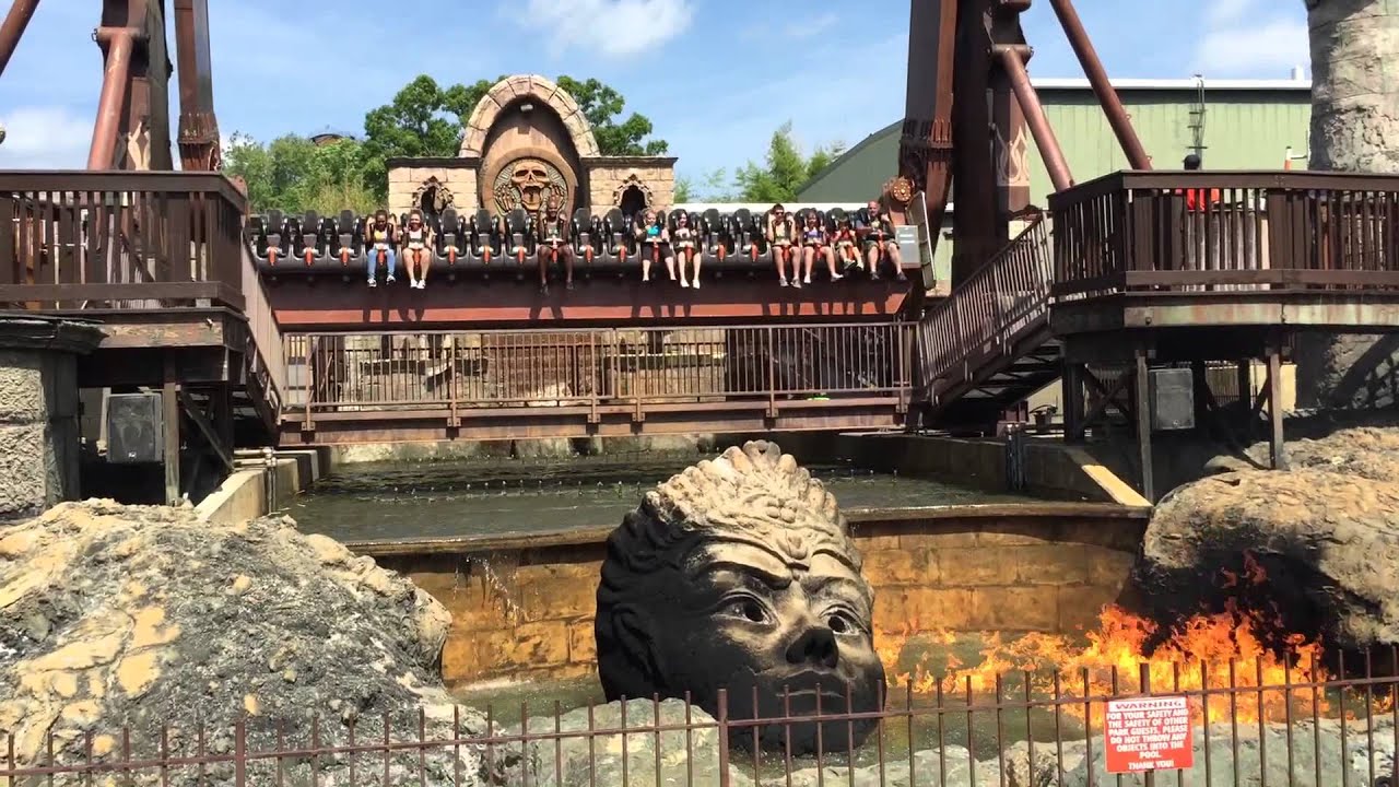 Kings Dominion- The Crypt - YouTube
