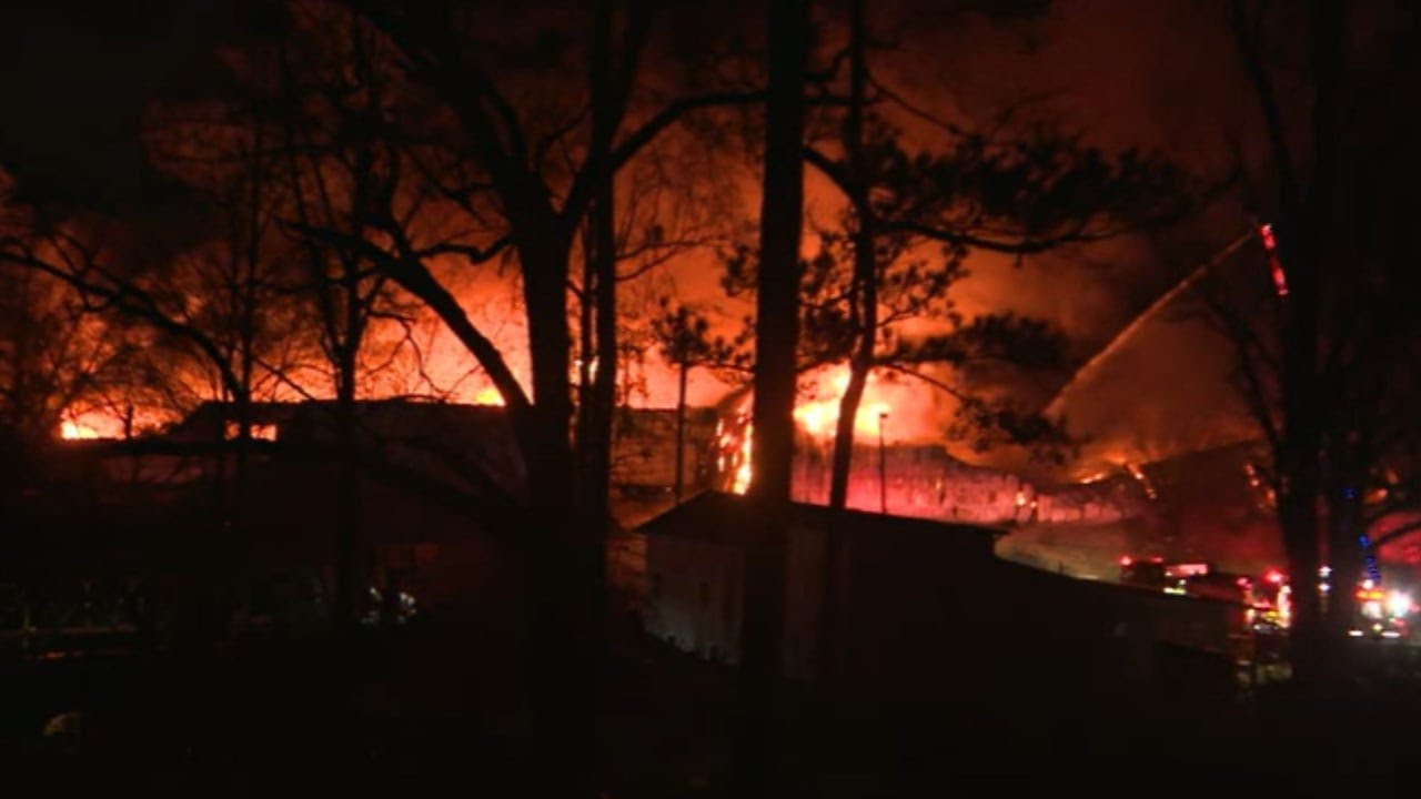 Community, employees devastated after Clayton County mattress warehouse ...