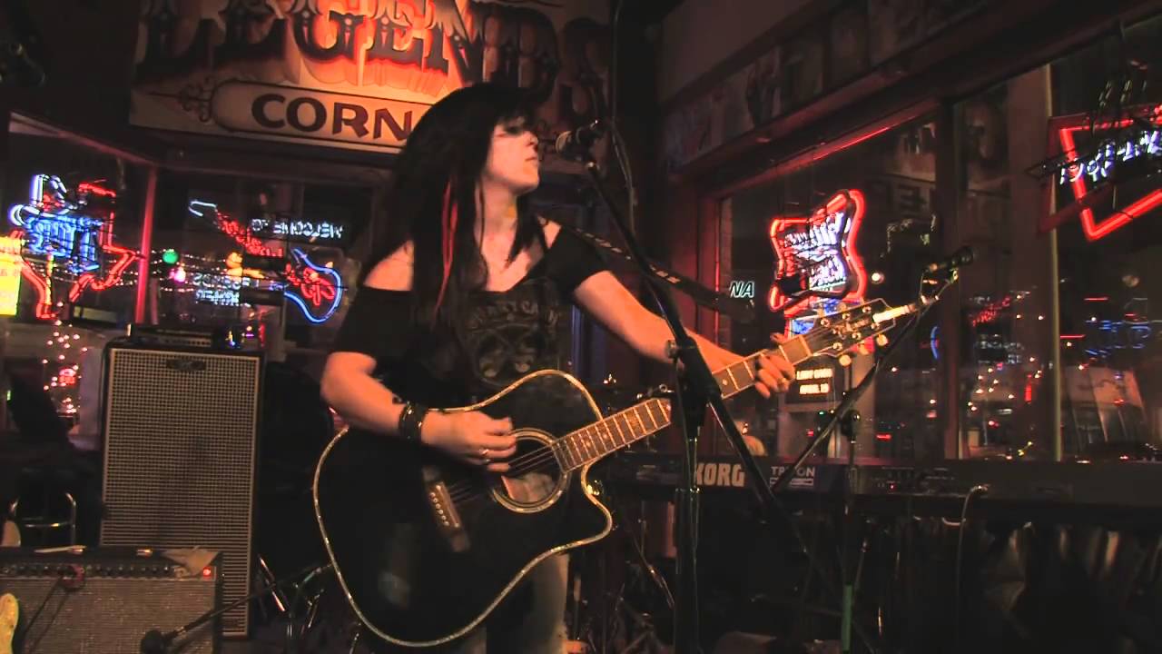 Shawn Mayer "Livin on a Prayer" Bon Jovi acoustic cover - YouTube