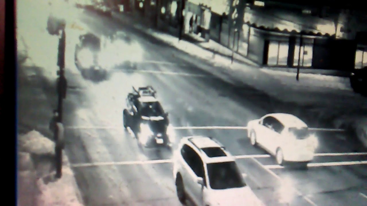 Vancouver Police car accident. - YouTube