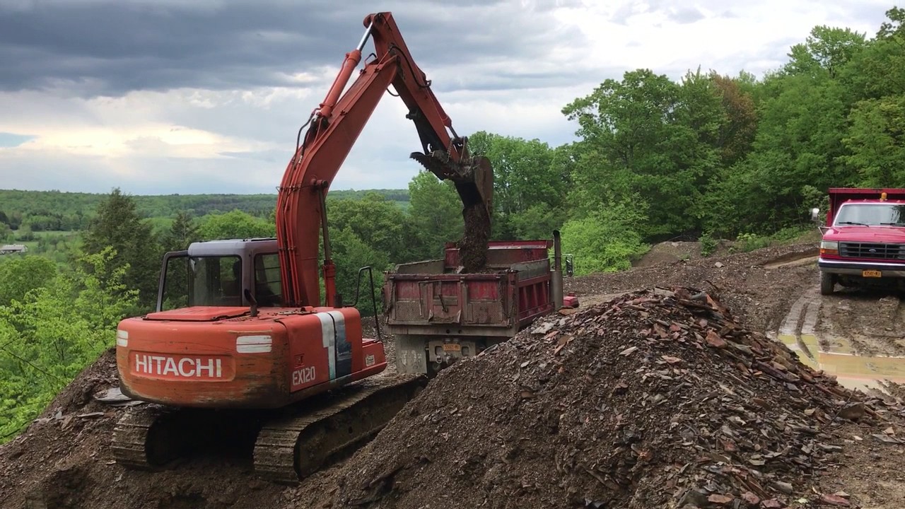 Tearing it up in the shale pit - YouTube