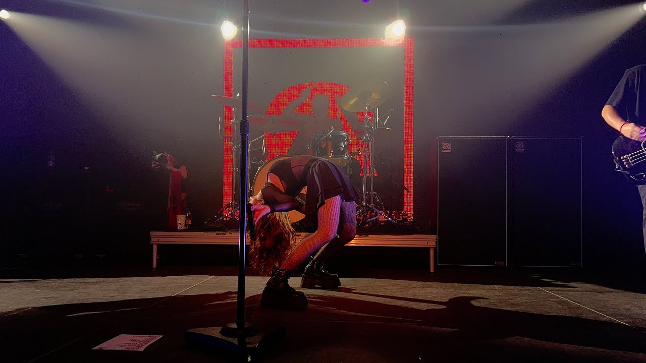 Against the Current live in Hawaii(4k) - YouTube