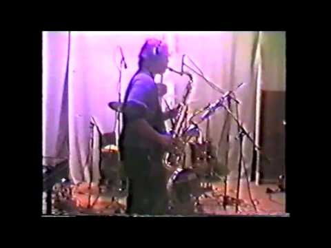 Kuolleet Kukat at Studio (1985)