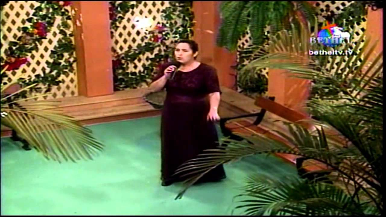 melodias de vida: gloria a Dios (edith meza) - YouTube