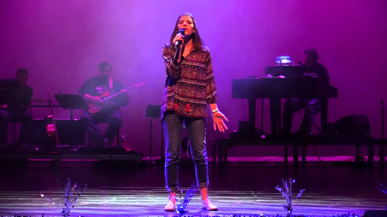 Madeline Greene "Close Your Eyes" - YouTube