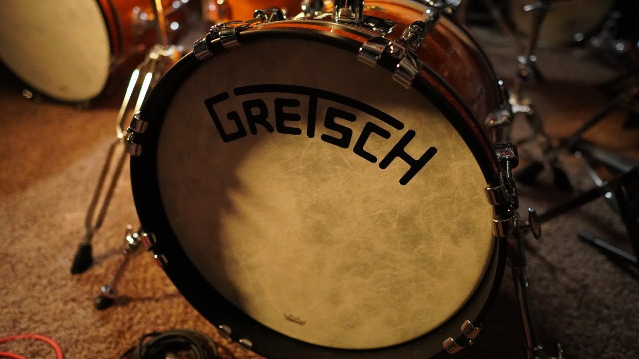 Gretsch Broadkaster Unboxing - YouTube