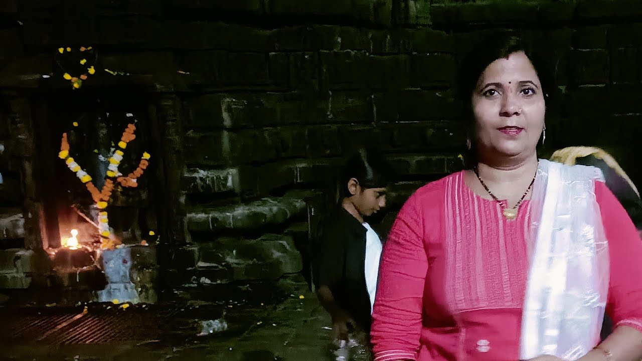 Nisha Pandey ke bhakti gaane & Dance. is live - YouTube