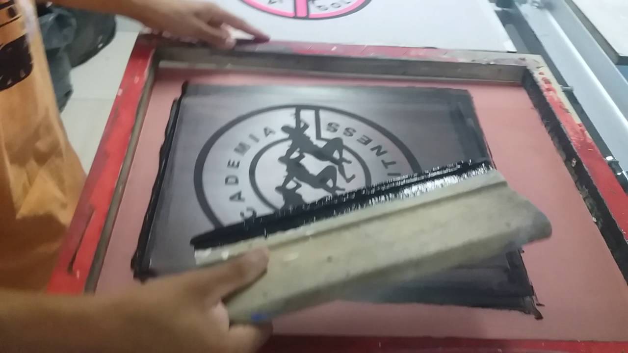 Silk Screen Gold Fitness - YouTube