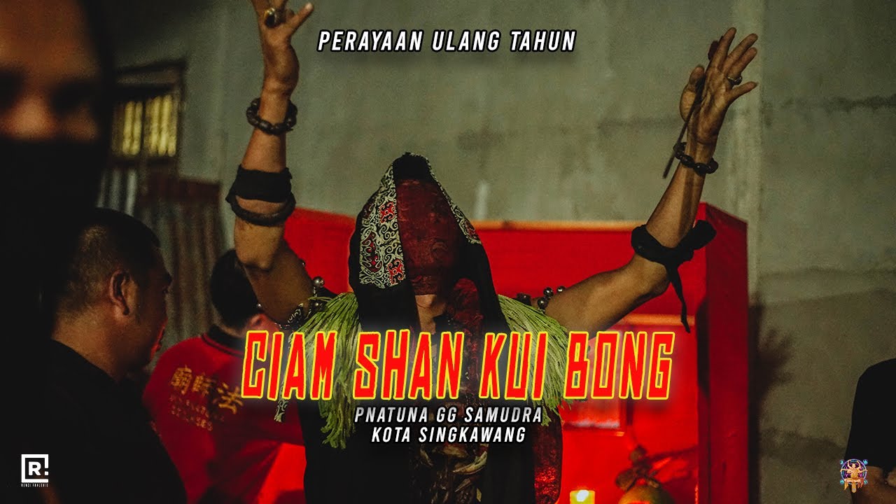 ATRAKSI TATUNG HUT CIAM SHAN KUI BONG - YouTube