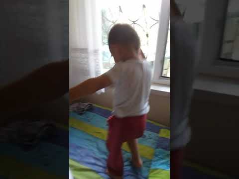 Küçük Mehmet Eren'in Erik Dalı Oynayışı