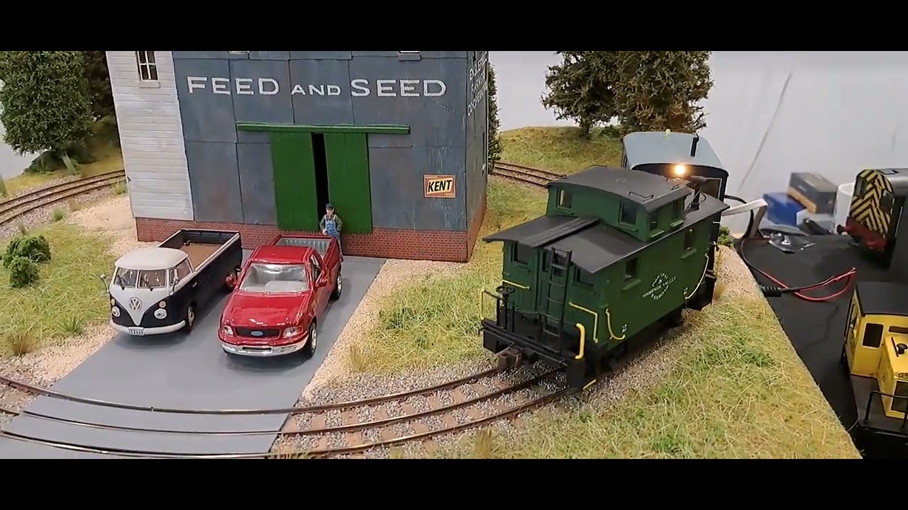 Boxcab at Enderless, U.S. O Scale pizza layout. - YouTube