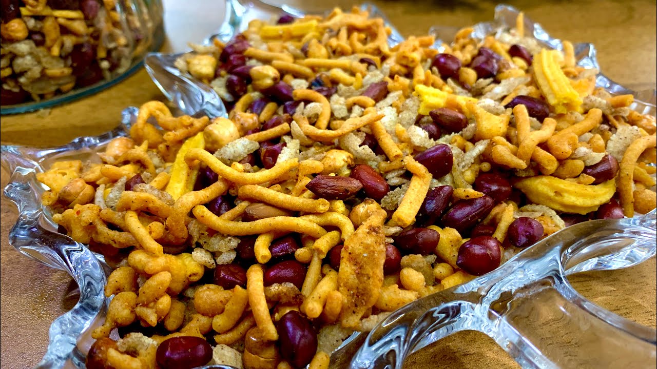 ঘরে তৈরী সুস্বাদু কুড়মুড়ে চানাচুর || Bengali Homemade Chanachur ...