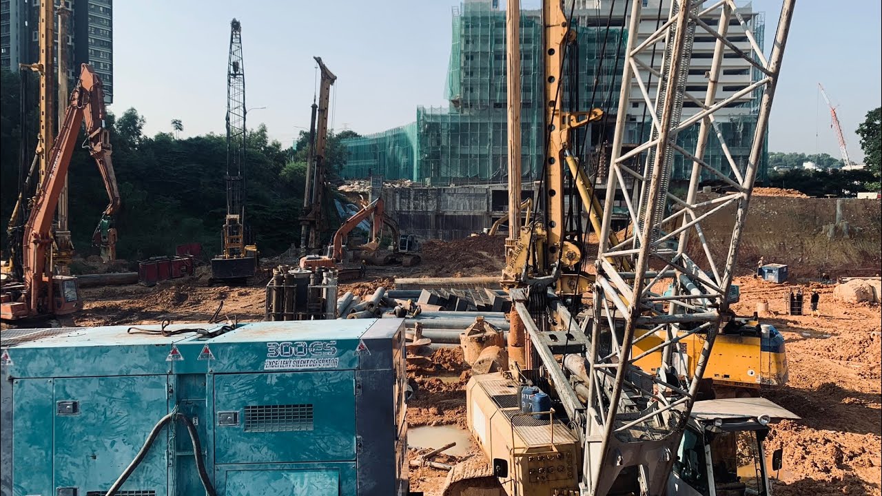 Safety Induction and training at construction site - YouTube