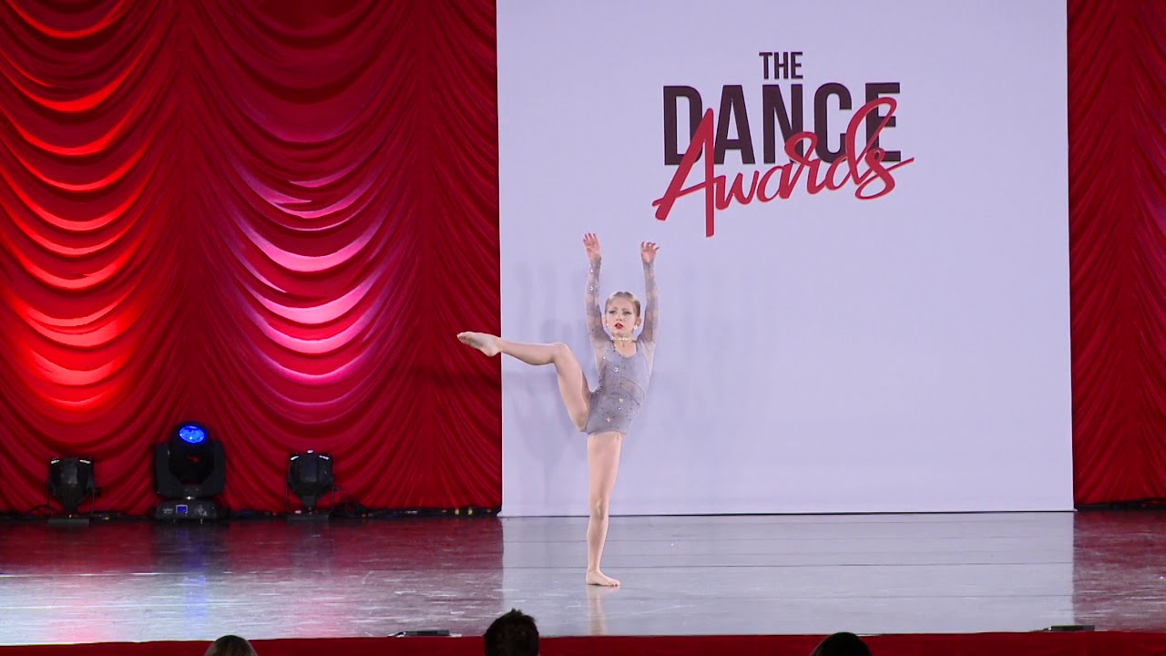 Izzy Howard, 9 - The Sound of Silence (The Dance Awards 2017) - YouTube