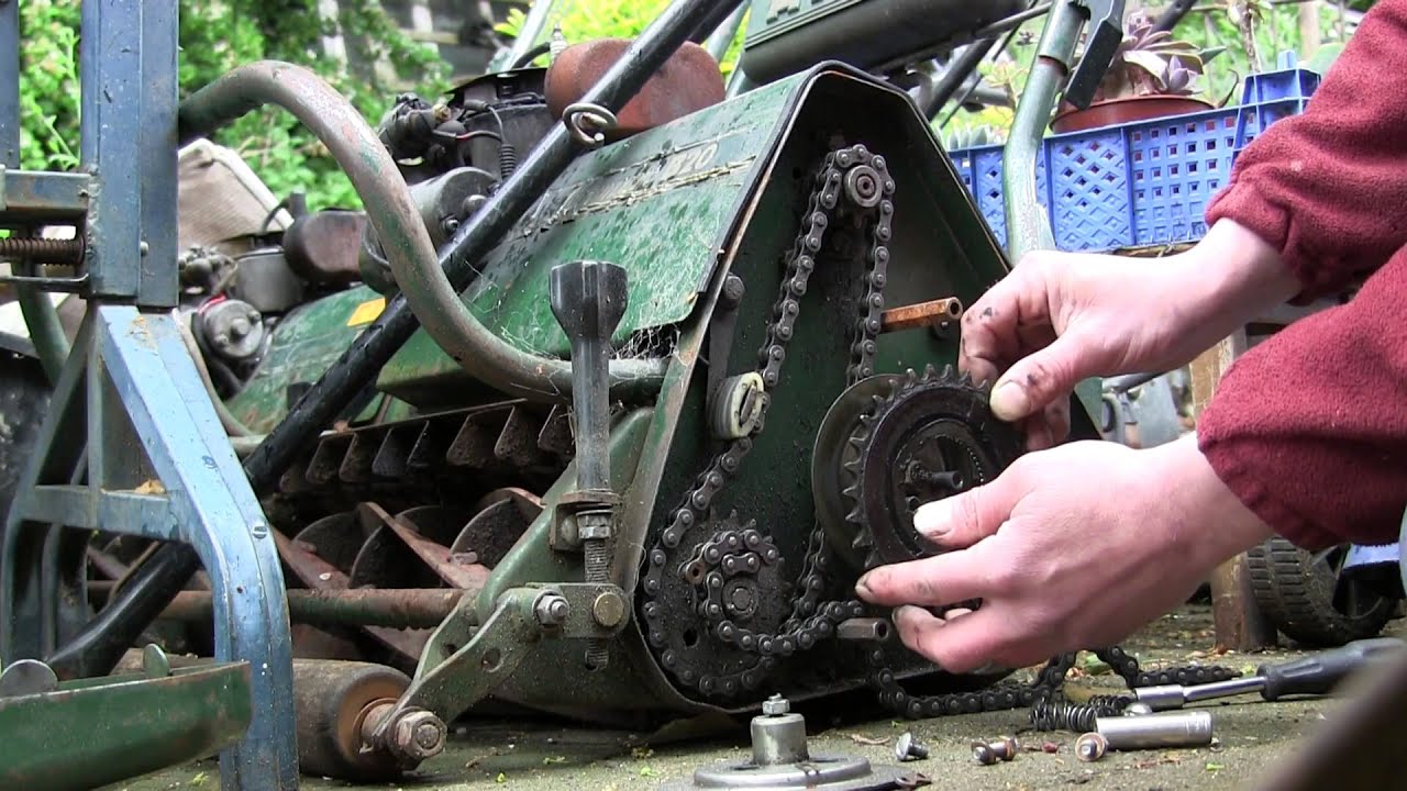 How to change the drive clutch friction plate Atco Cylinder Mower - YouTube