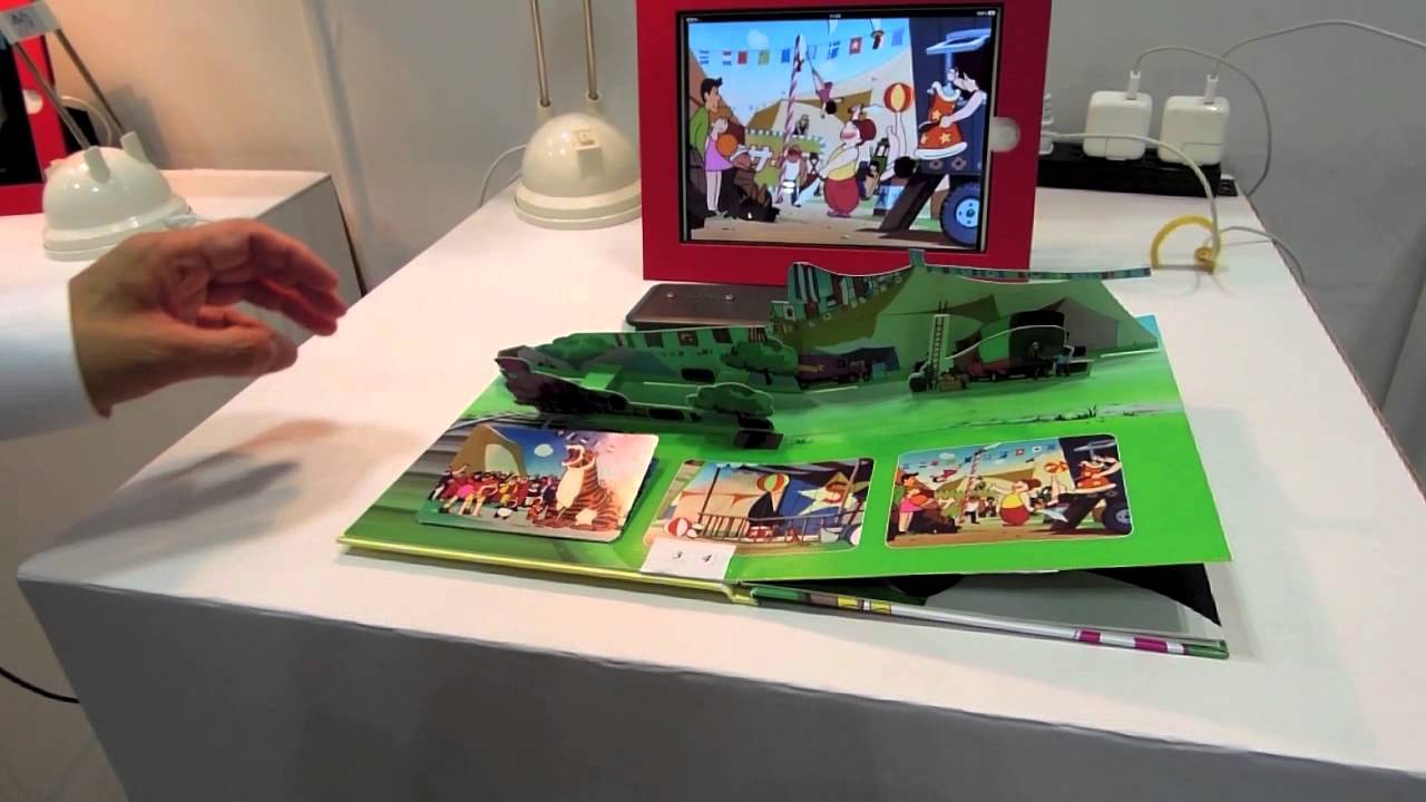 GIFTEX ワールド 2013：Starlite Printers、アプリ連動する飛び出す絵本「Azone」紹介 - YouTube