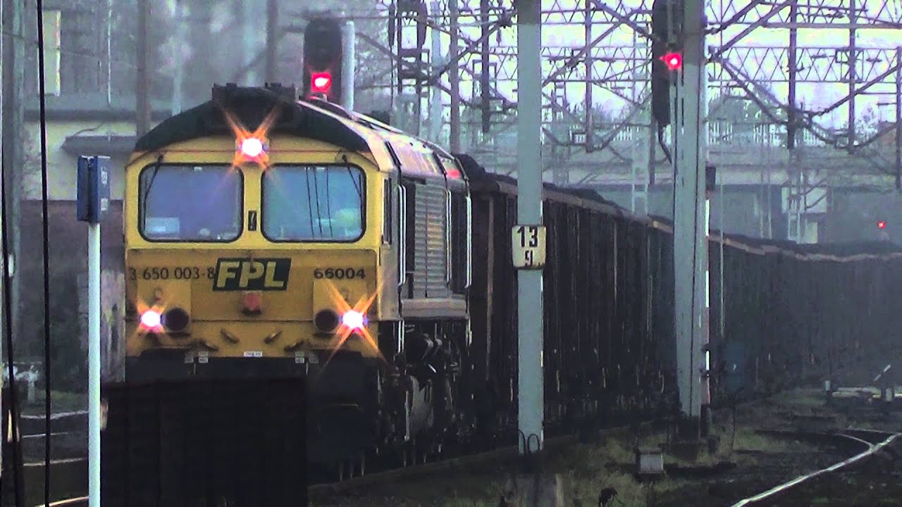 Class 66 66004 FREIGHTLINER PL - YouTube